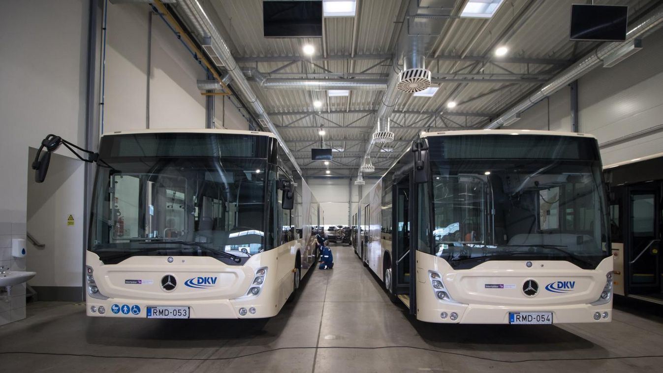 Lesz egy fontos változás a Conecto-buszokon