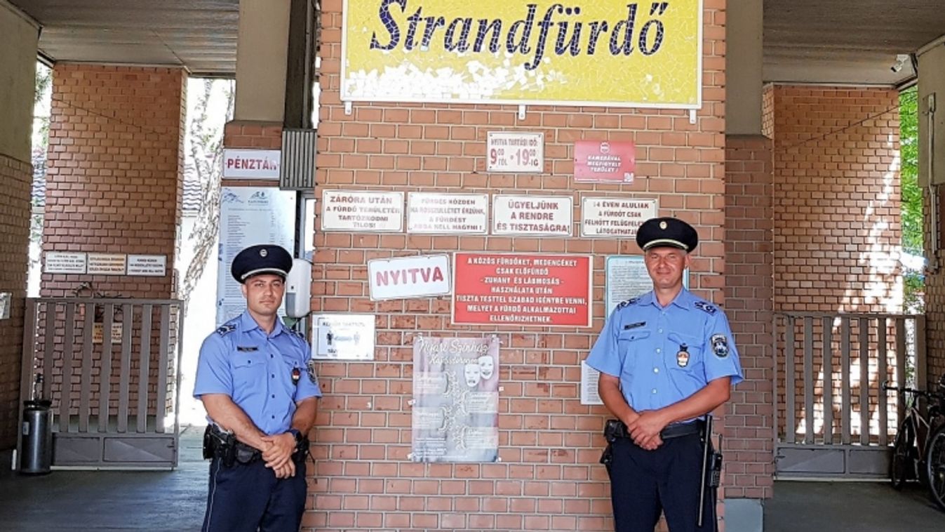Rendőrök vigyázzák a dorogi és a böszörményi strand nyugalmát