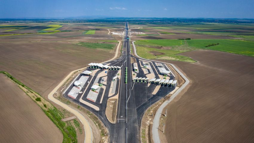 HAON - Madártávlatból is bemutatkozik az épülő M4-es autópálya