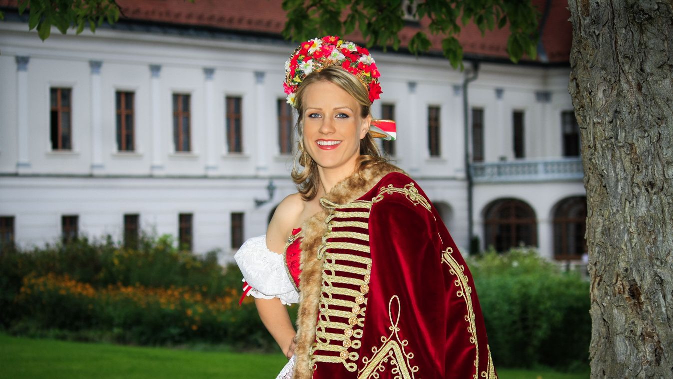 Felcsendül egy ismerős hang Sláger Tibó albumán