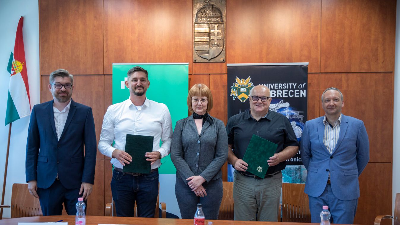 Óriási segítség a mérnökképzésnek: kihelyezett mechatronikai tanszék ...