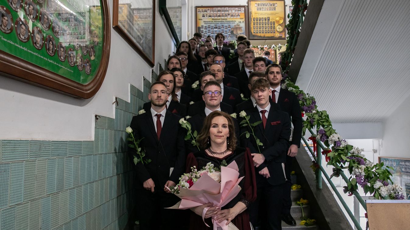 Elballagtak a Debreceni SZC Mechwart András Gépipari és Informatikai ...