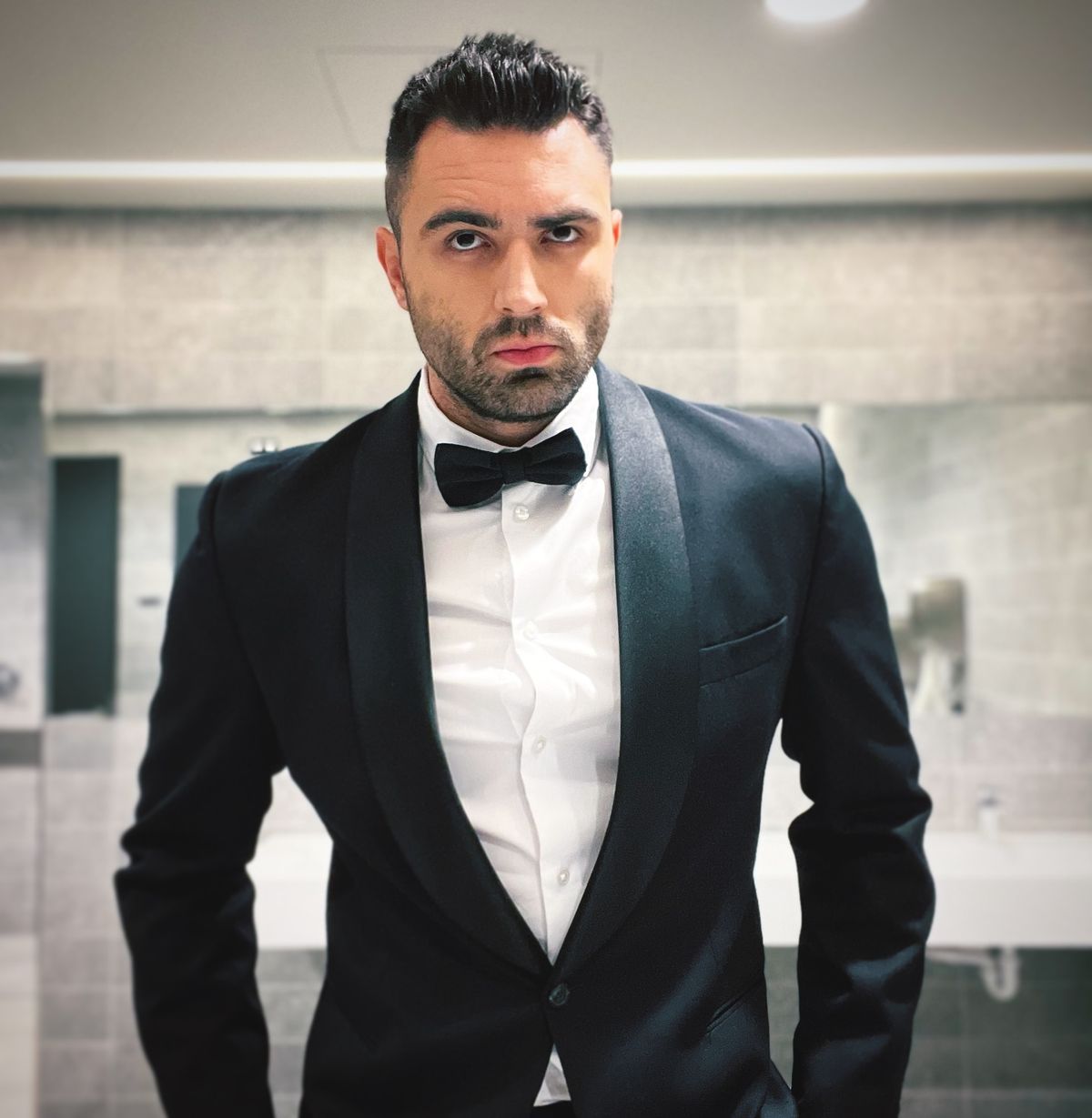 Elek Péter félmeztelenül pózolt