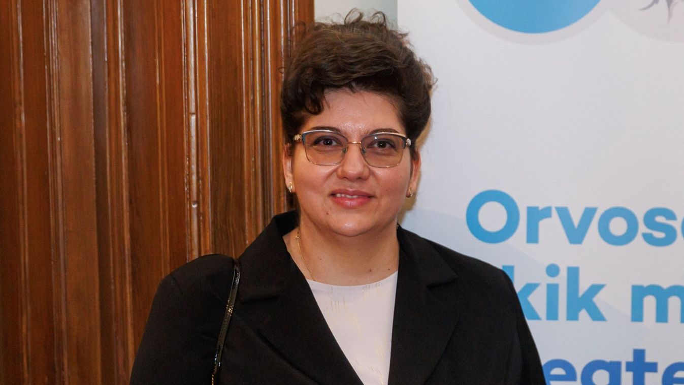 Debreceni belgyógyász kapott elismerést