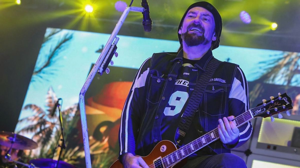 Megtörte a csendet Sidi, a Tankcsapda ex-gitárosa