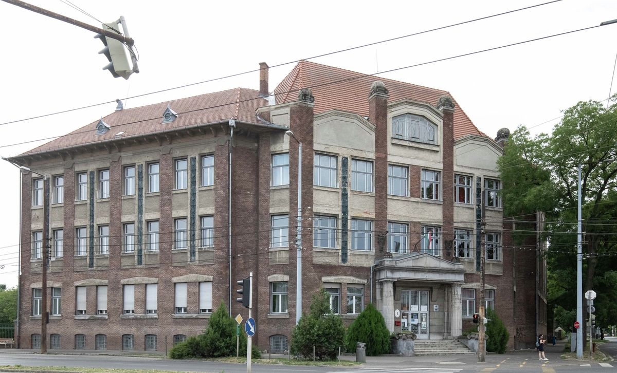 Ilyen lesz a debreceni Mechwart-középiskola új kollégiuma