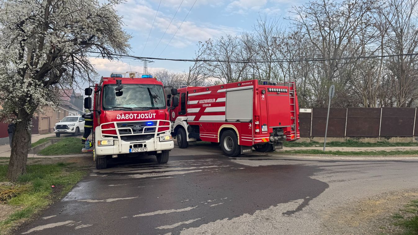 Tűz: Teljes terjedelmében égett egy ház Debrecenben! Több gázpalack is ...